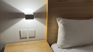 Quarto standard | Cofres nos quartos, escrivaninha, ferros/tábuas de passar roupa