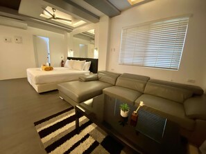 Suíte premium | Edredons de pluma, camas Tempur-Pedic, frigobar, cofres nos quartos