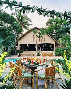 Pequenos-almoços, almoços, jantares servidos, cozinha italiana 