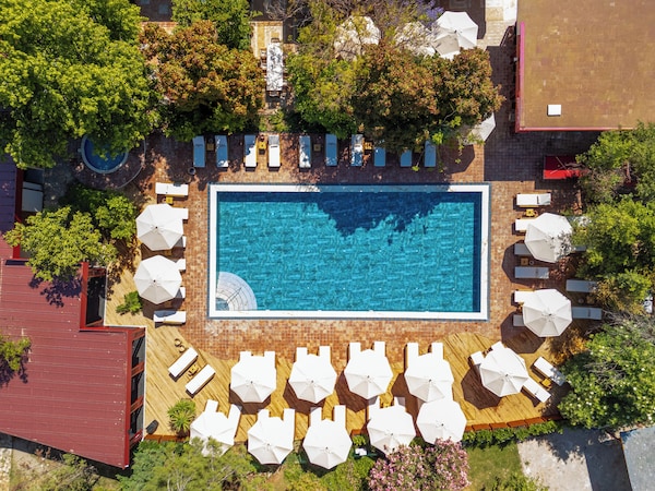 Lill Maison Hotel & City Club - Ovacık