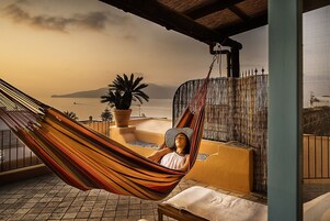 Quarto casal júnior, 1 quarto, vista para o mar, no andar executivo | Roupas de cama premium, edredons de pluma, frigobar, cofres nos quartos