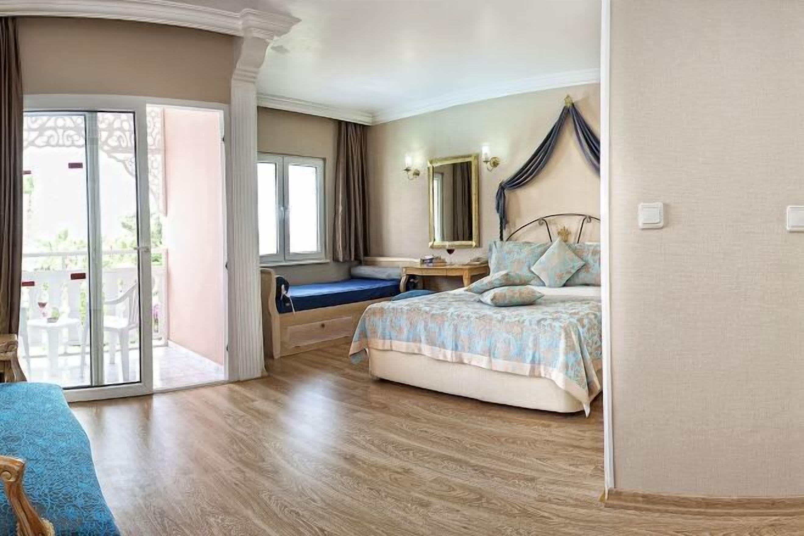 Minibar grátis, cofre no quarto, Wi-fi grátis 