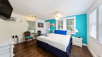 Standard Room 1 King Bed at Wicker House, 913 Duval Street | 1 quarto, individualmente decorados, individualmente mobiliados