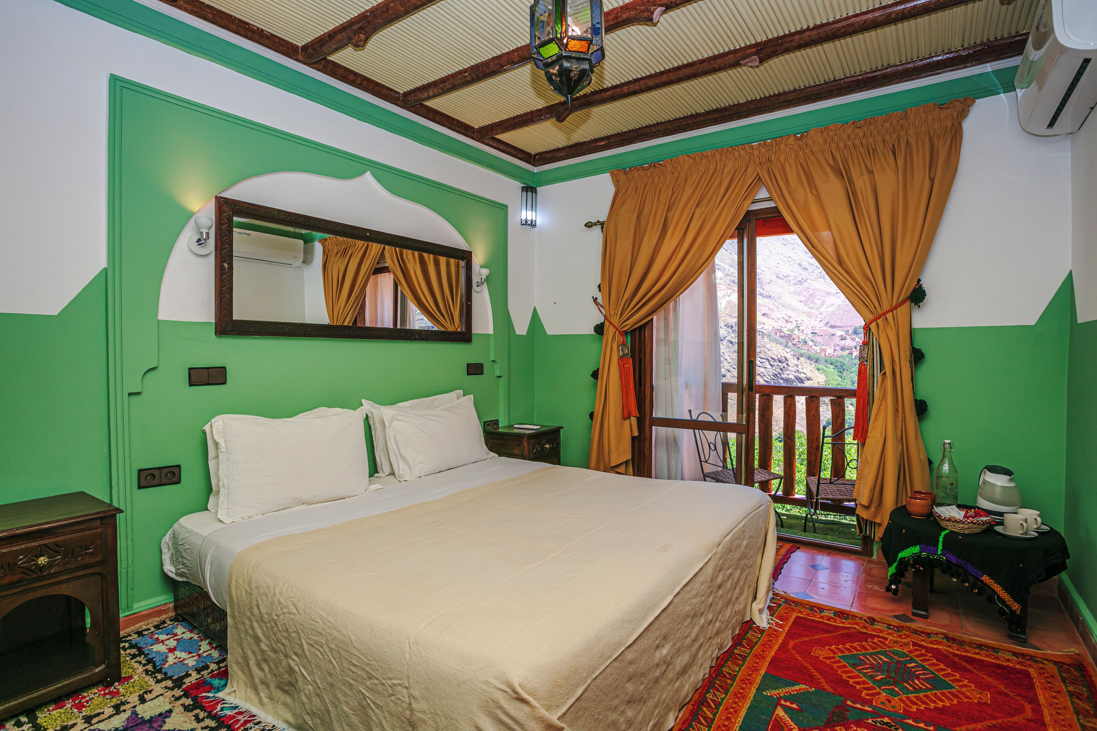 Quarto Duplo ou Twin | Cortinas/cortinados opacos, Wi-fi grátis 