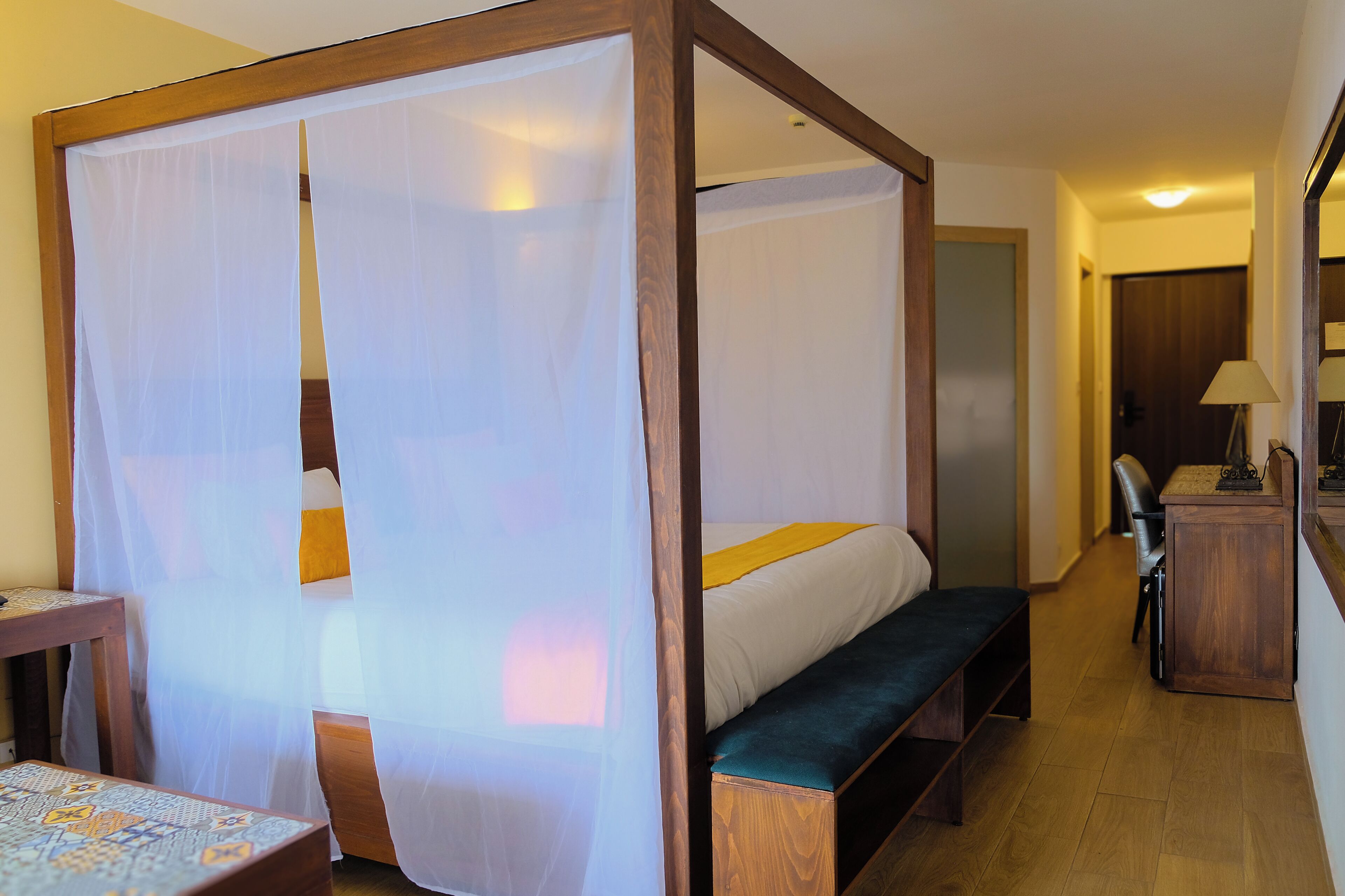 Suite Panorâmica | Minibar, secretária, secretária adequada para computadores portáteis 