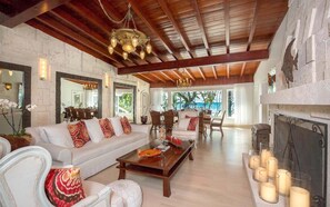 Casa de Luxo, várias camas, não fumadores, vista para a baía | Sala de estar