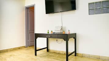 Quarto Standard | Cofre no quarto, cortinas/cortinados opacos, Wi-fi grátis