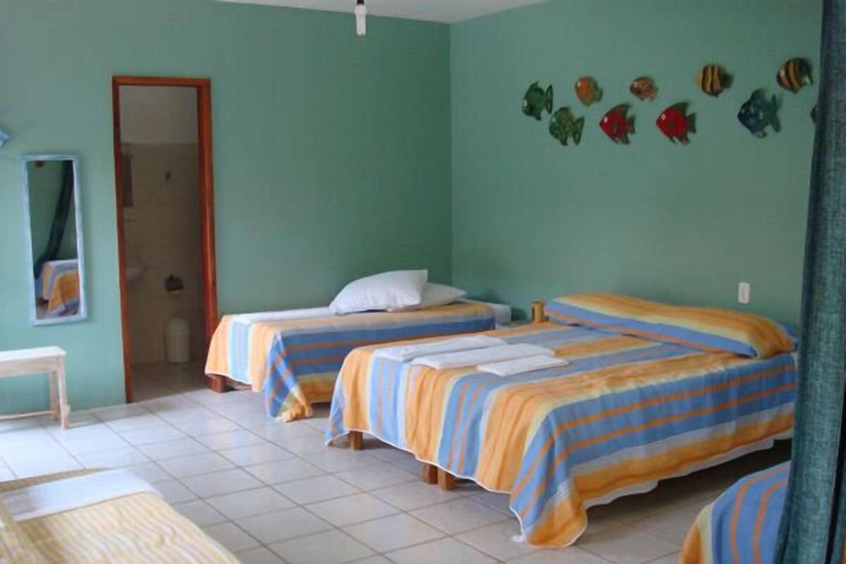 Quarto Quádruplo | 1 quarto, minibar, Wi-fi grátis