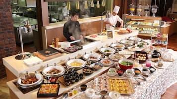 Pequenos-almoços e jantares servidos