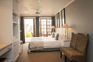 Quarto duplo standard, 1 quarto | Roupas de cama premium, frigobar (abastecido com alguns itens grátis)