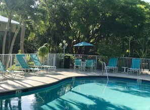 Bay Harbor Lodge Reviews, Deals & Photos 2023 - Expedia