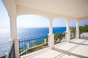 Apartamento, 3 quartos, vista para o mar | Vista do quarto