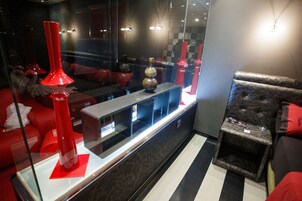 Suite Presidencial, banheira de hidromassagem | Roupa de alta qualidade, camas de colchão viscoelástico, Wi-fi grátis