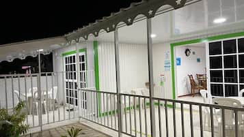 Fachada da propriedade