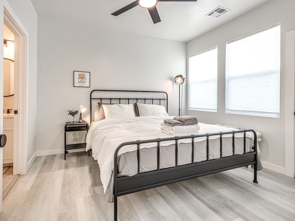 Stylish Okc Duplex 2bed 2.5bath Unit B - Oklahoma City