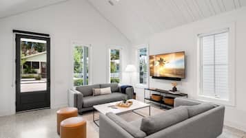 Apartamento | 3 quartos, escrivaninha, acesso à internet de alta velocidade