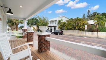 Casa | 2 quartos, escrivaninha, acesso à internet de alta velocidade