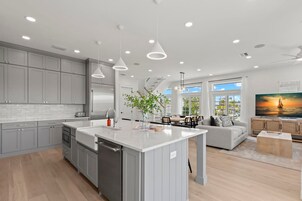 Casa, acessível | 6 quartos, escrivaninha, acesso à internet de alta velocidade