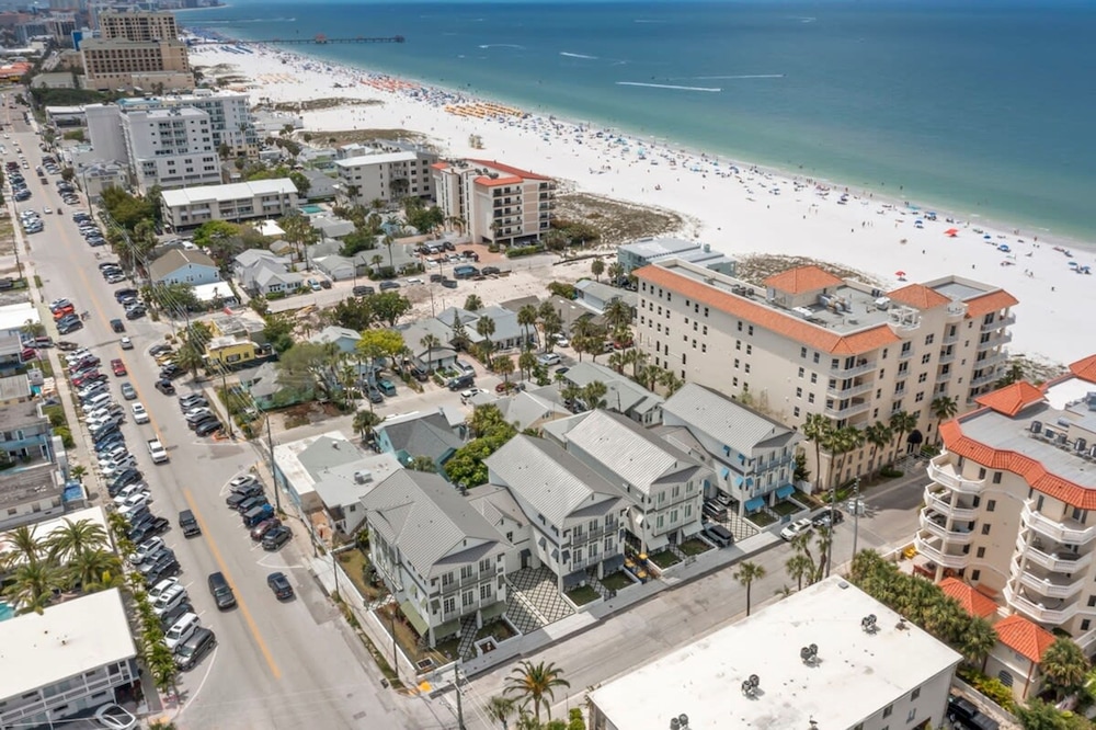 Jade House At The Gemma - Clearwater Beach, FL
