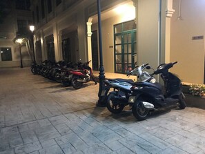 Scooter/bicicletas motorizadas