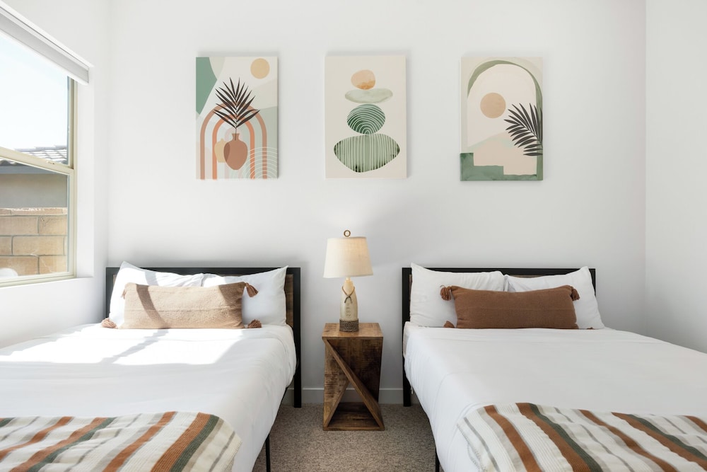 Play Paradise by VARE | Pool+Spa, GameRoom, BBQ, FirePit, PGA West ...