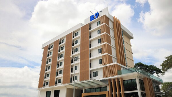 B2 Ubon Airport Premier Hotel - Ubon Ratchathani
