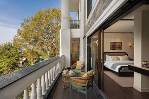 Suite, 1 cama king-size, varanda, Vista para a cidade | Varanda