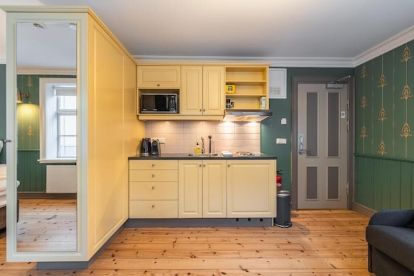 Apartamento Clássico, vista para a montanha | Cozinha privada | Uma máquina de café expresso, uma cafeteira/bule, uma chaleira elétrica