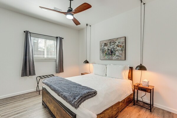 1/2 Mi To Grand Lake: Home W/ Furnished Deck! - Grove, OK