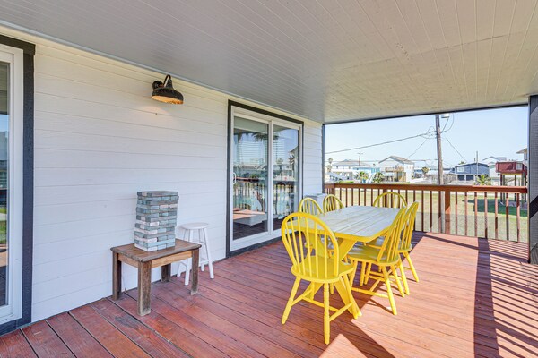 Pet-friendly Galveston Home: Walk To Beaches! - Galveston