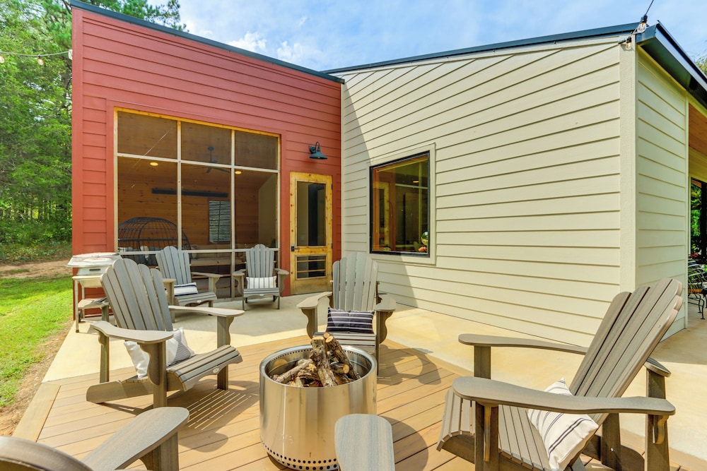 Riverfront Huntsville Cabin W/ Views & Kayaks! - Withrow Springs State Park, Huntsville