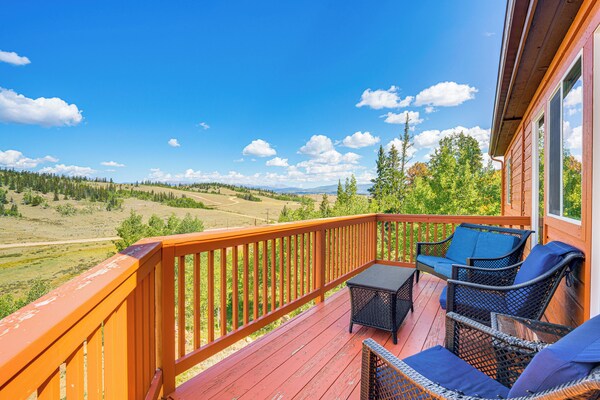 Deck & Views: Pet-friendly Cabin In Jefferson! - Colorado