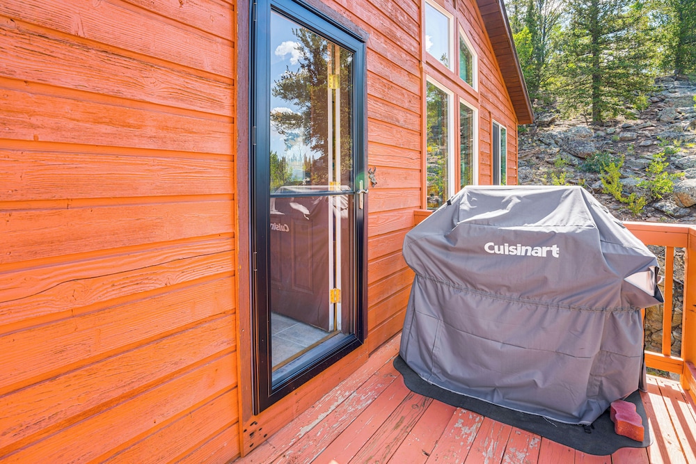 Deck & Views: Pet-friendly Cabin In Jefferson! - Colorado