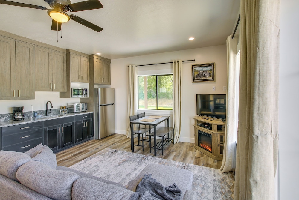 Cub River Canyon Suite W/ Shared Backyard! - Preston, ID