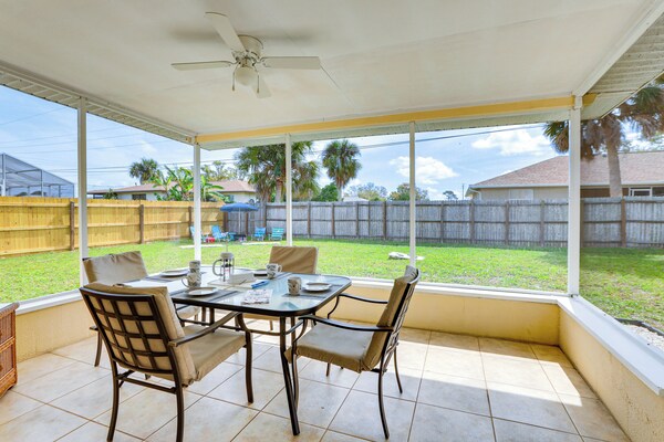 Venice Home W/ Fenced Yard: 4 Mi To Beach! - Venice, FL