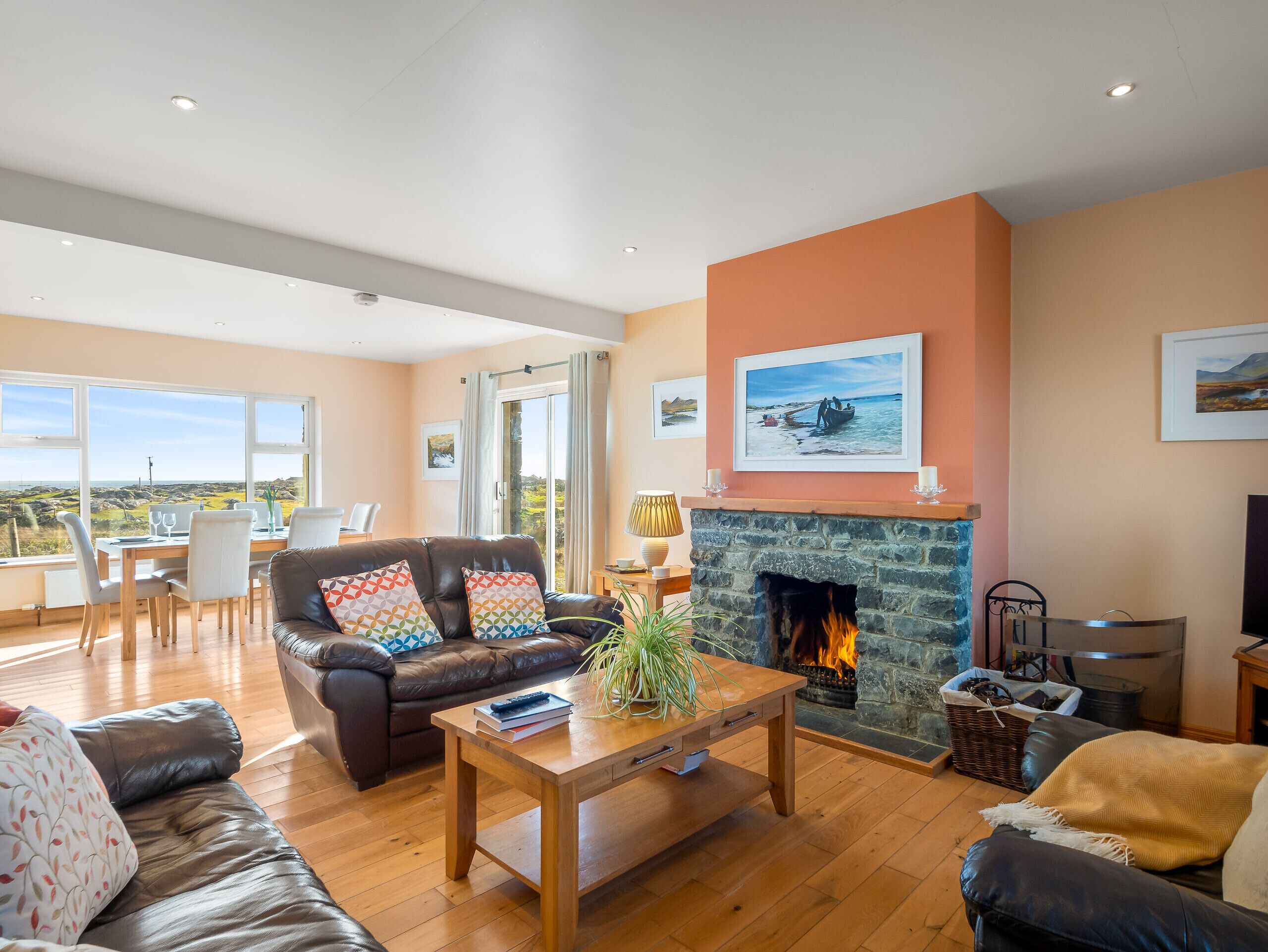 Campbell's Cottage - Picturesque And Peaceful - County Galway