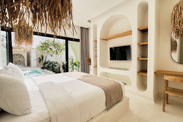 Vila, 2 quartos, piscina particular | 1 quarto, camas com colchões pillow-top, cofres nos quartos