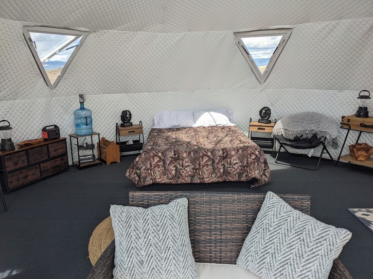 The Bigfoot Dome With Spectacular Views In Charming Plains, Montana. - モンタナ州