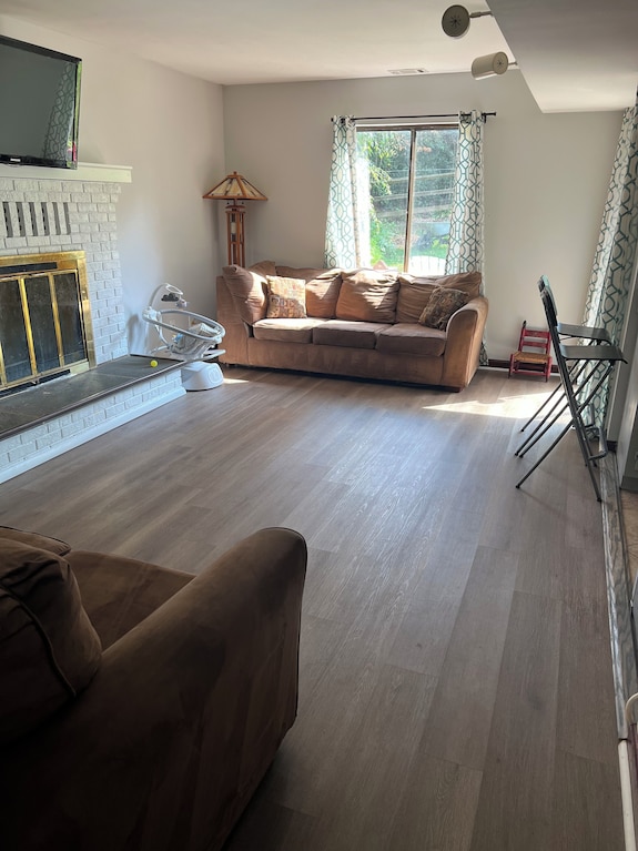 Charming 4-bedroom House In Gaithersburg With Wifi And Ac And Fenced In Yard! - Rockville, MD