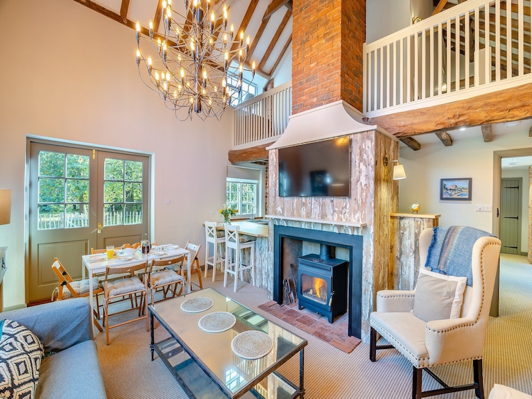 Barn House Is A Lovely Characterful Barn Conversion. - Lincoln