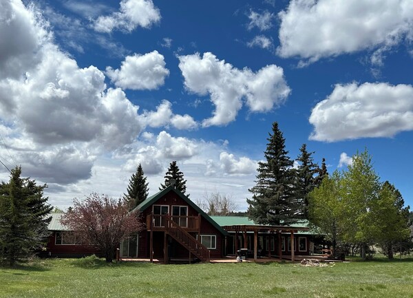 Mount Peale Country Inn And Cabins - Oowah Lake, UT