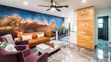 Apartamento | Área de estar | Smart TV
