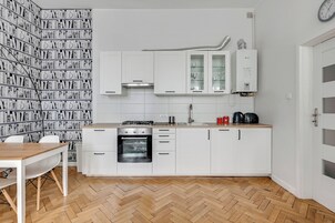 Apartamento conforto | Cozinha privada | Geladeira, fogão, cooktop, lava-louças