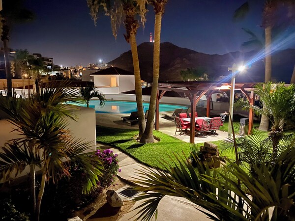 Luxury Condo In Cabos Prestigious Gated Community Of Pedregal - Cabo San Lucas