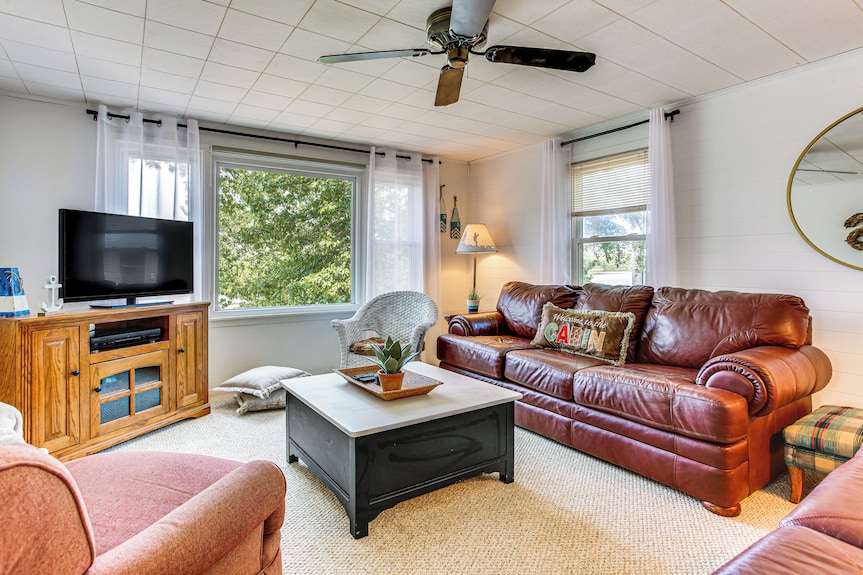 Lakefront Home W/ Patio In Havana! - Illinois