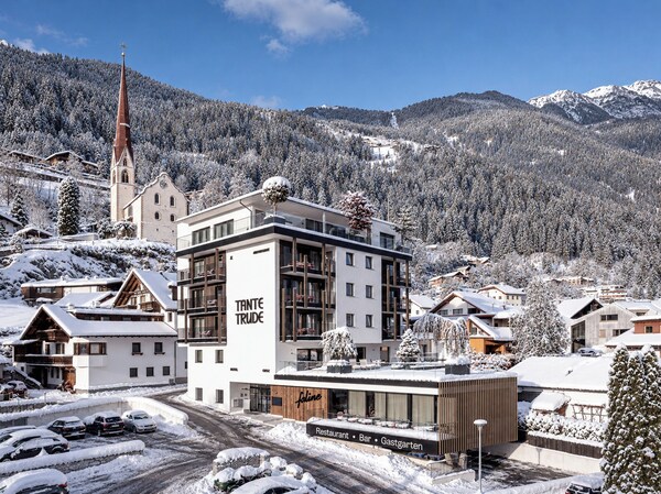 Aparthotel Tante Trude - Oetz