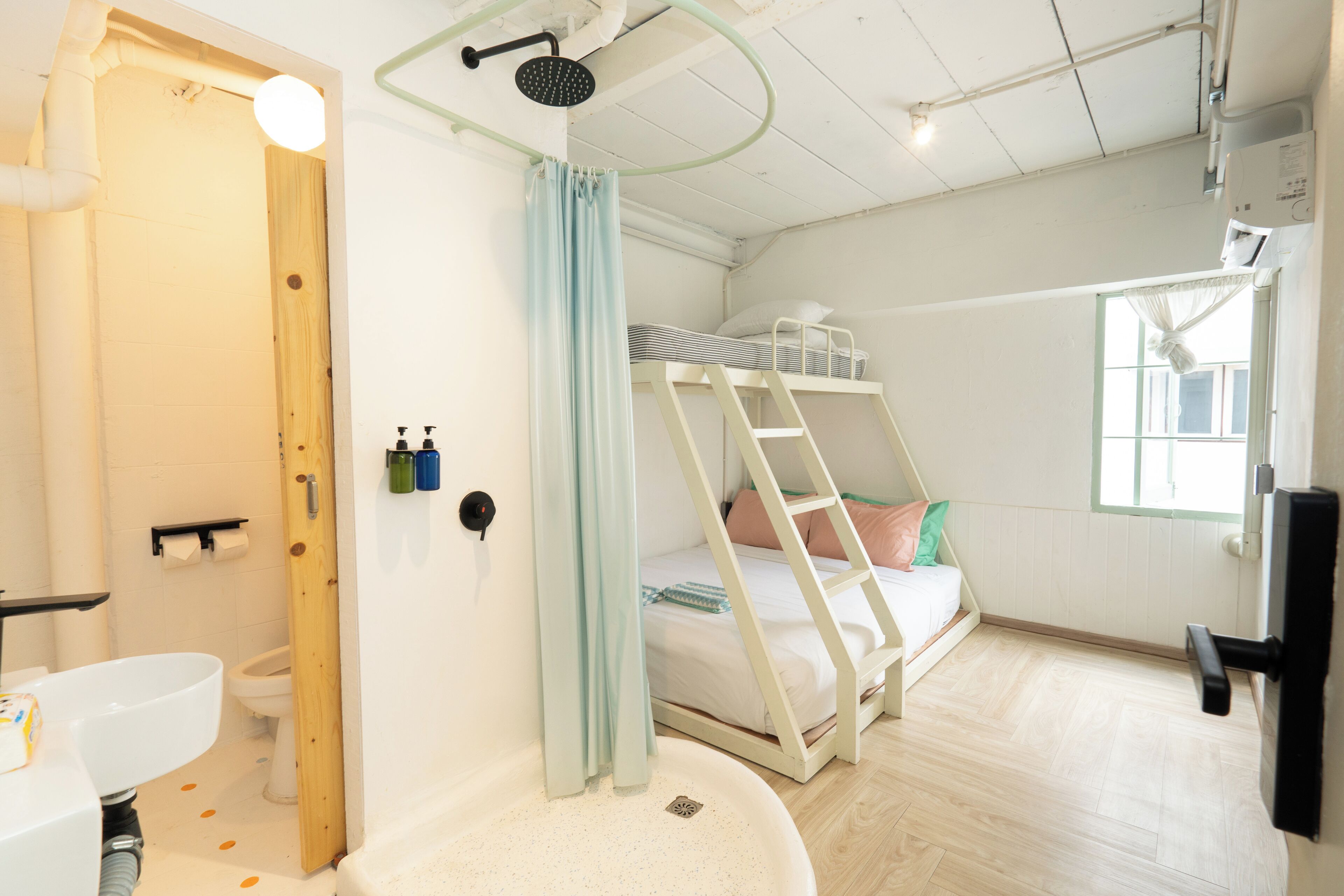 Quarto Duplo