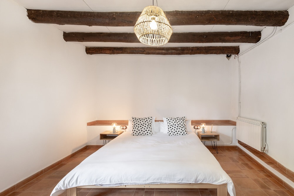 Chalet 'Casa Om' Met Uitzicht Op De Bergen, Privézwembad En Wi-fi - Mataró