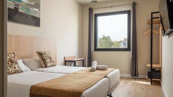 Quarto duplo conforto, para não fumantes | Cofres nos quartos, cortinas blackout, quartos à prova de som