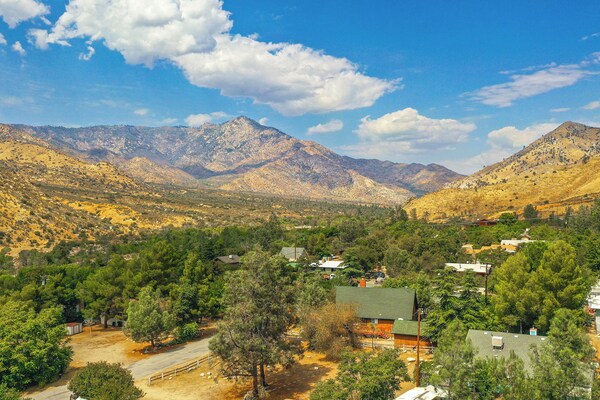 Idyllic Home In Kernville W/ Private Beach Access - Kernville, CA